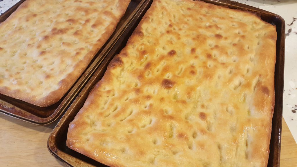 Focaccia, the most delicious Italian flat bread! – Mi dai la ricetta?